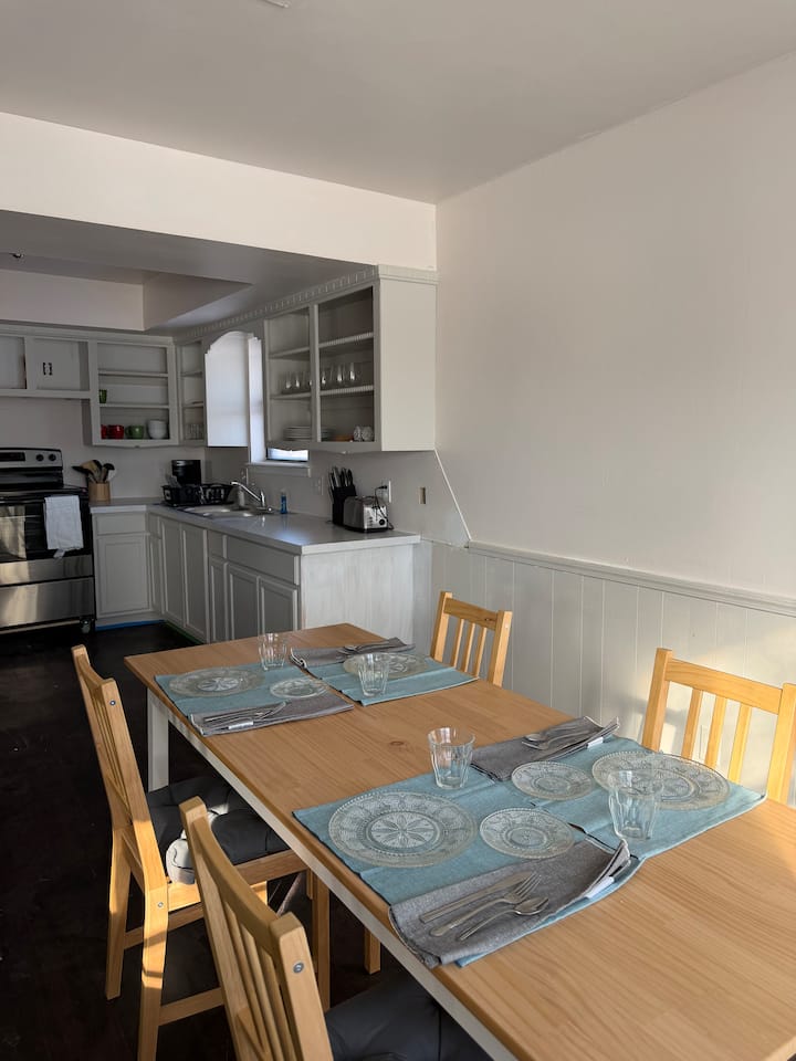 Welcome To Our Home In Yukon Close To Everything - Lake Overholser, OK