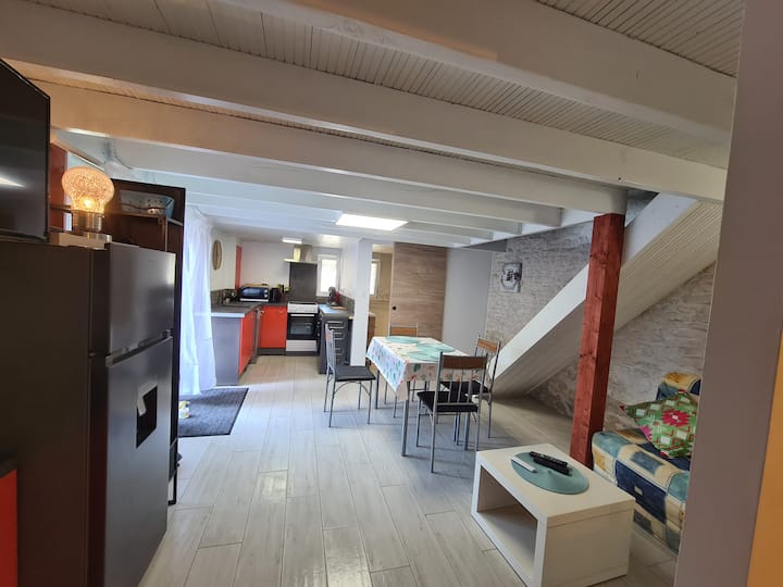 Maisonnette Avec Jardin Clos Centre Ville Au Calme - Saujon