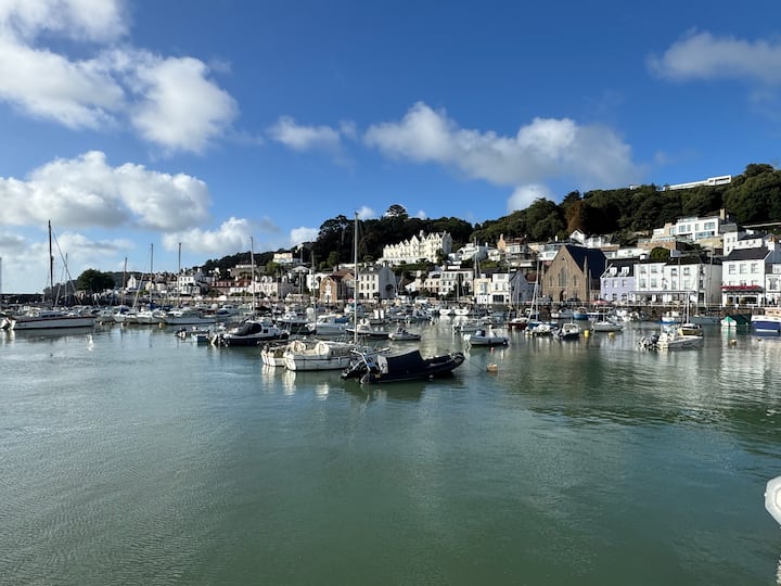 The Captains Cabin - Modern Nautical Themed Duplex - Jersey