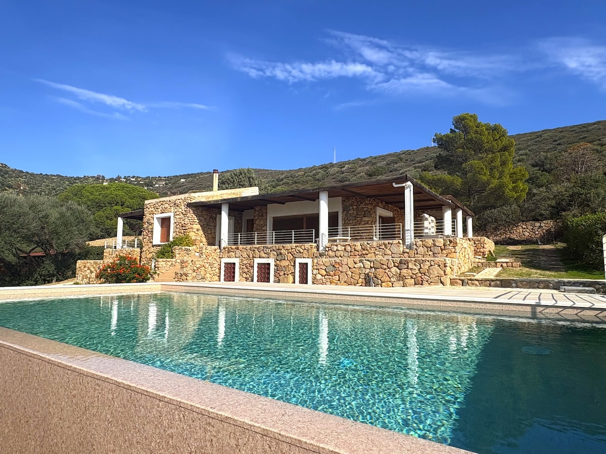 Villa Ambra | Piscina infinita con vista al mar - Casas de campo en ...