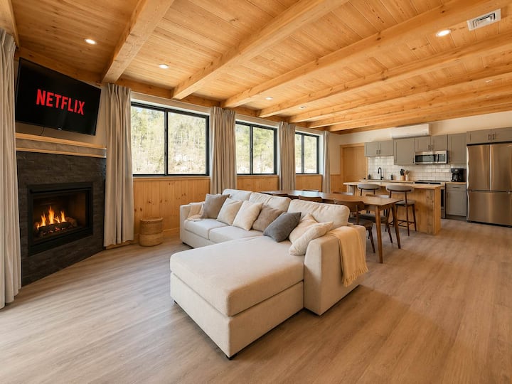Bear Perch | Nordic Design, Nature Escape In Stowe - Stowe, VT