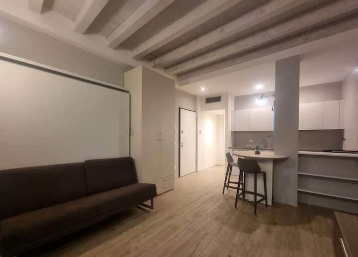Central Retreat-by Goccia Di Lago - Desenzano del Garda