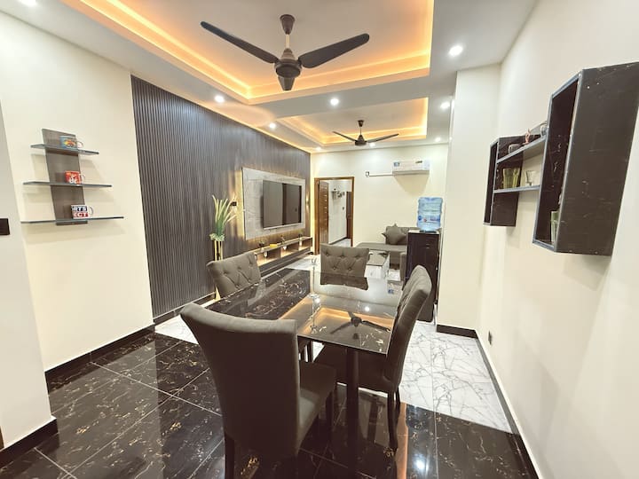 Designer Apartment | 2bhk | Self Check- In - Islamabad