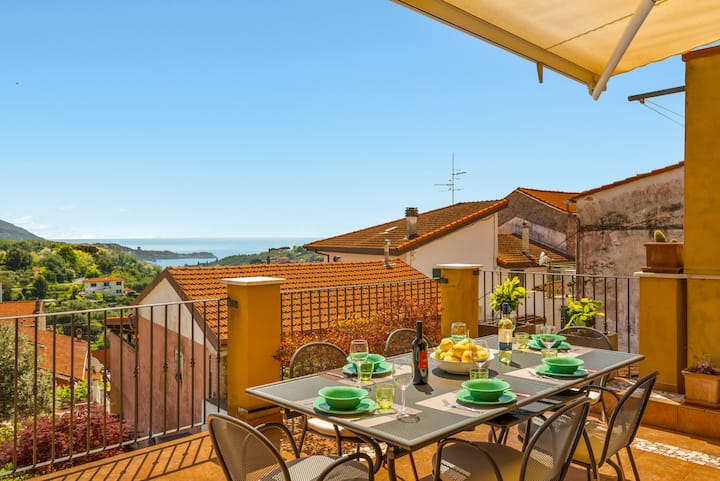 Elegant House · Sea View Terrace, Ac & Wifi - Italy