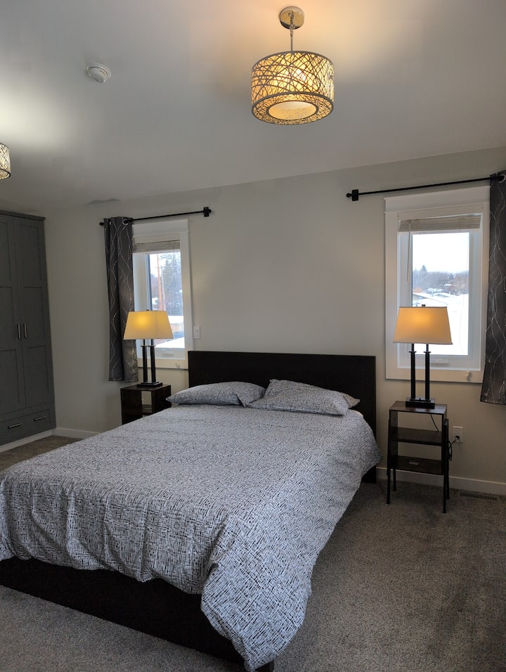 4brm 2-story House A Few Steps To The River - Saskatoon