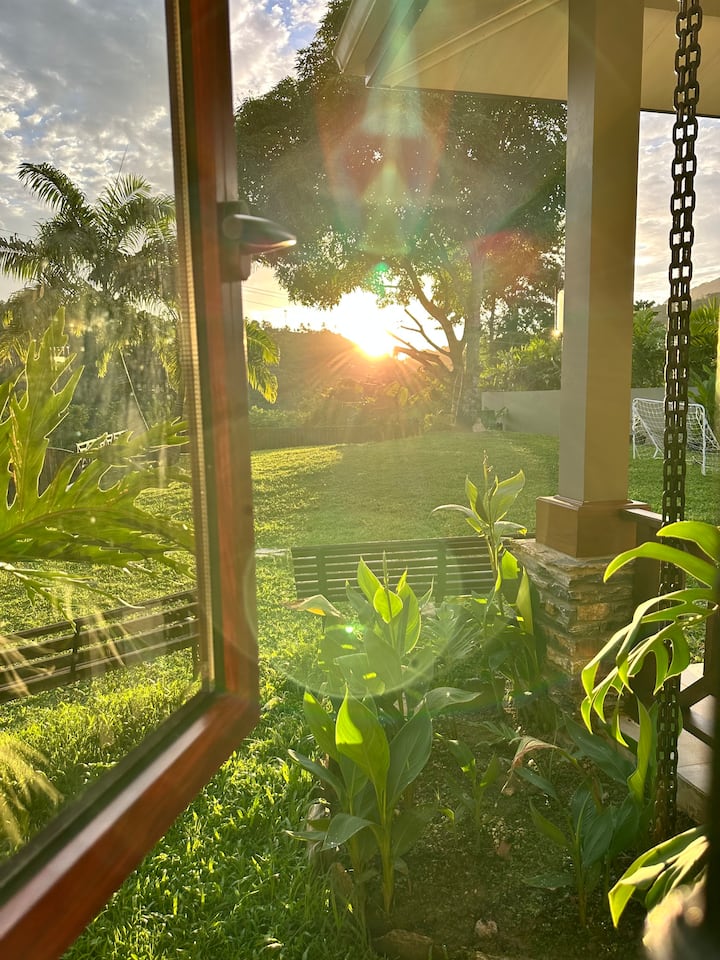 Exclusive Tropical Ridge Hideaway - Port of Spain