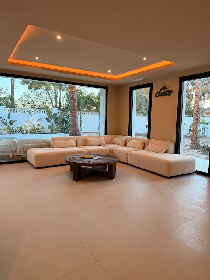 Villa Adriano By Palmsuites - Alicante