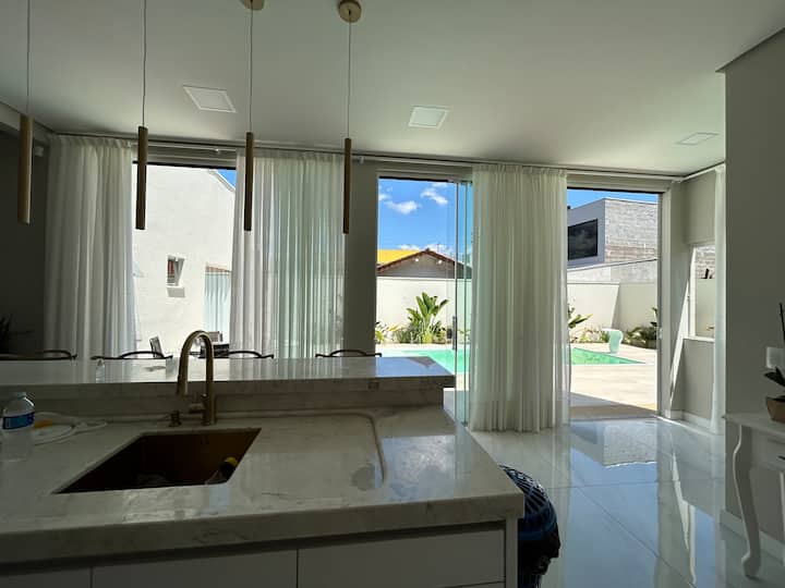 Casa Confortável Com Piscina - Renascença