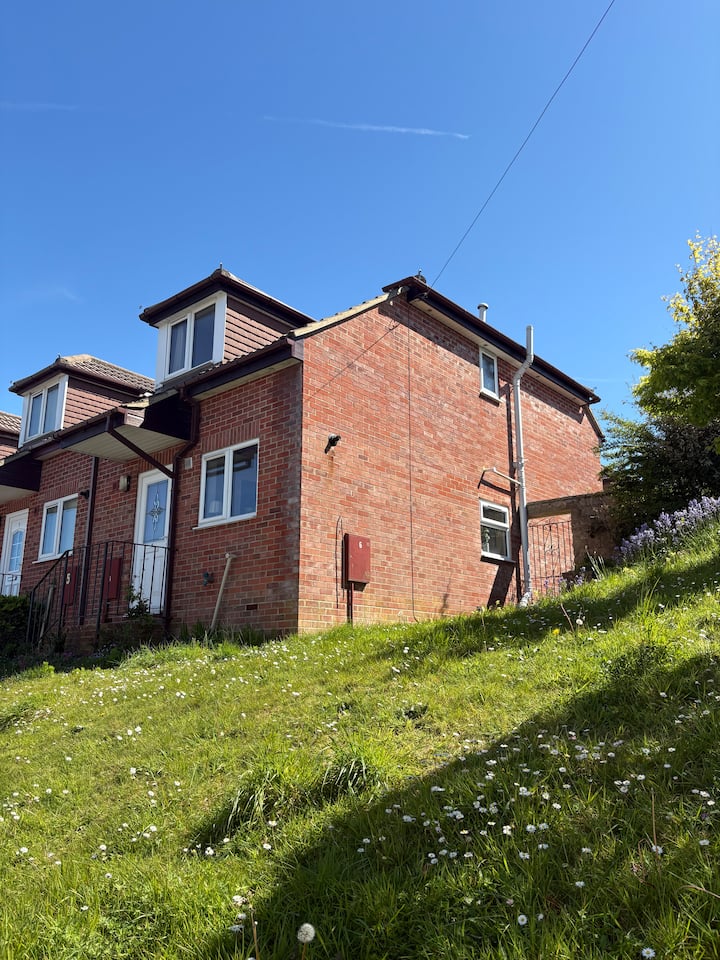 Pet Friendly 2 Bed House, Short Walk To The Beach - Swanage