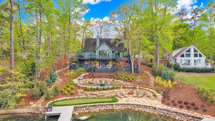Gigi’s Lakehouse | 5br Lakefront On Lake Martin - Lake Martin, AL
