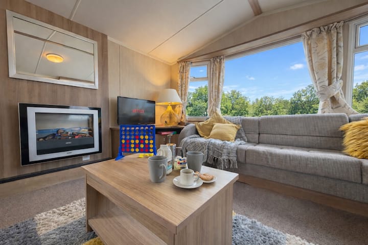 Caravan In Kiln Park, Tenby - Tenby