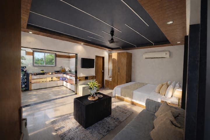 Luxurious Studio Penthouse In The Heart Of Indore - India