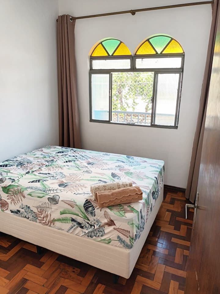 #01 - Apto Amplo E Bem Localizado P/ Até 6 Pessoas - Divinópolis