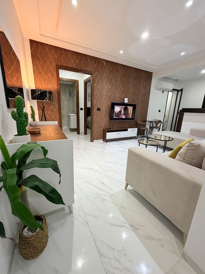 Urban Cozy Haven | Modern Apartment In Tunis - Tunisia