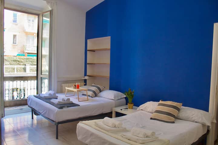 Ample 2-br Home | Steps To Navigli - Milan