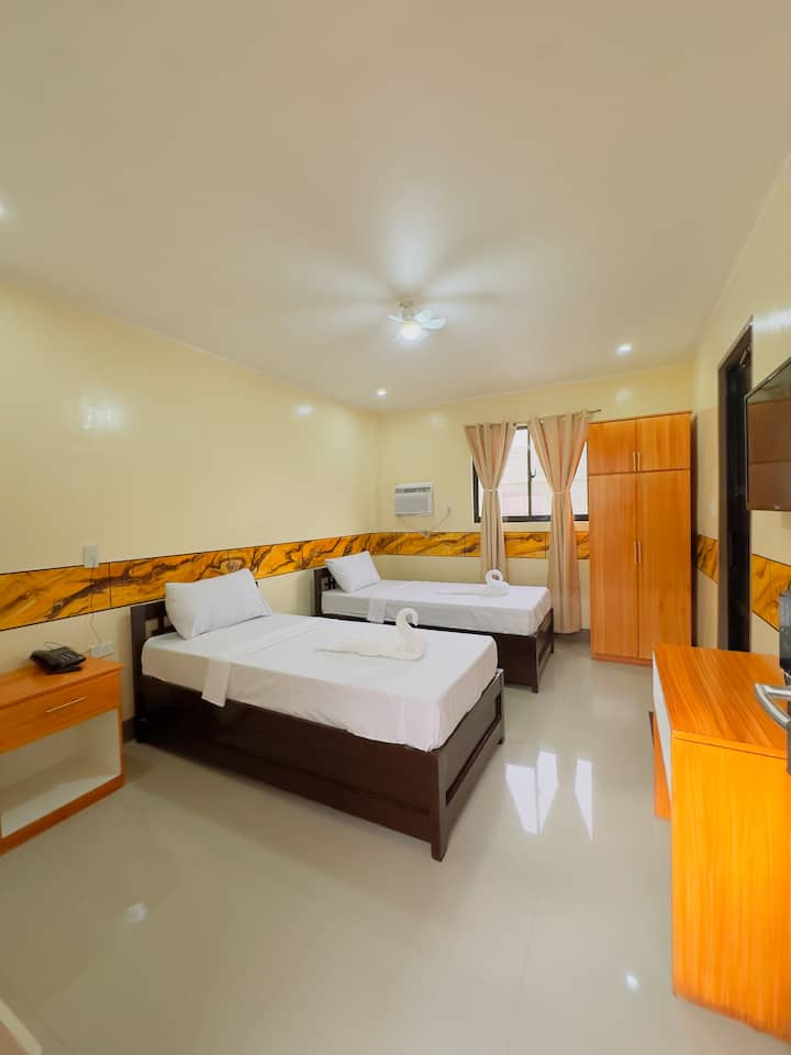 Arron Grand Inn | Twin Deluxe Room - Zamboanga