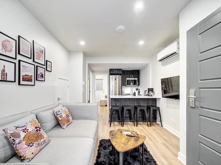 1-bdr Condo In The Heart Of Plateau Mtl | 6a - Montreal