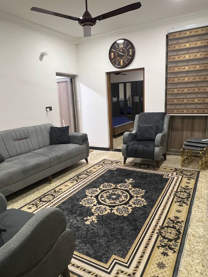 Cozy Apartment In Baghdads Heart With Solar Energy - Bagdad