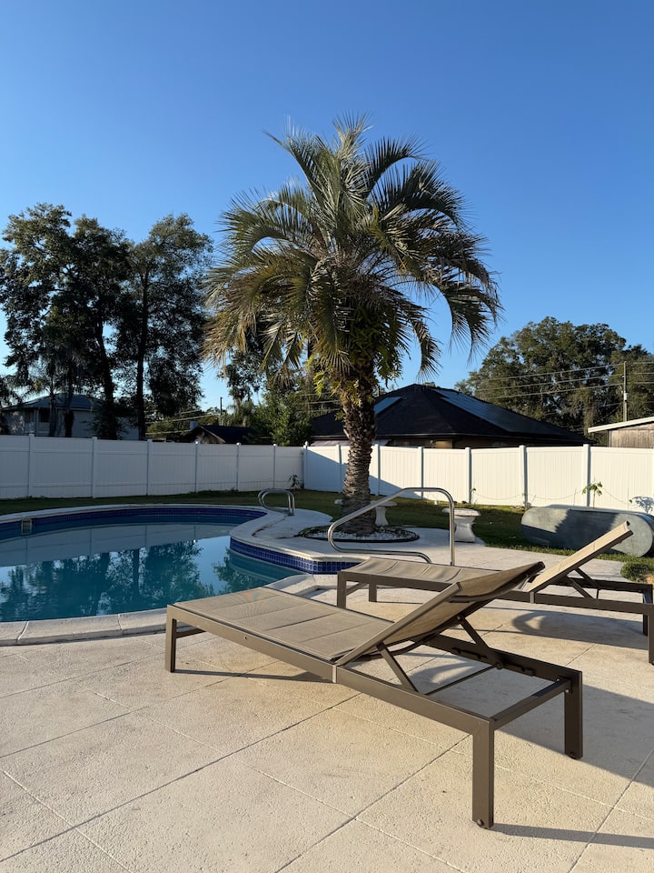 Modern Private Room W/ Pool, Sauna & Spa-like Home - Altamonte Springs, FL