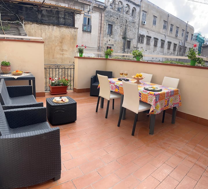 Opera Prima 28
4 Camere Private Con Terrazzo - Palermo, Italy