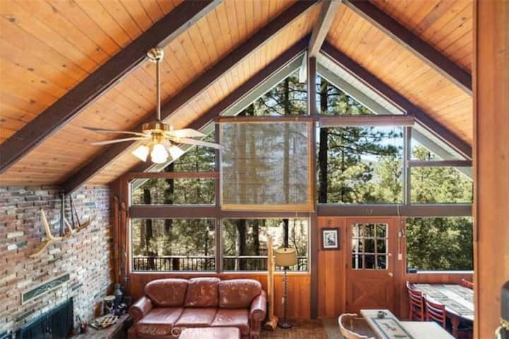 Golf Course -Pickleball - Tennis Courts-sleeps 6 - Pine Mountain Club, CA