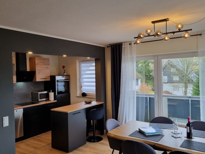 Moderne Ferienwohnung Mit Balkon Und Panoramablick - Winterberg