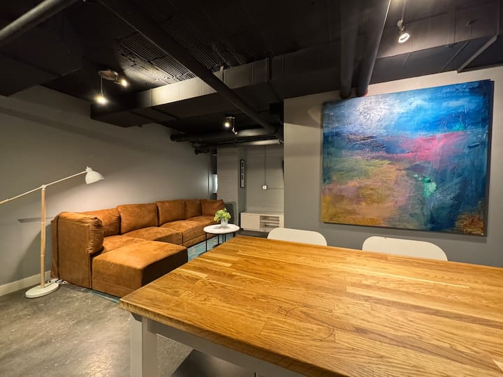 Downtown Fargo Basement Stay • 2 Bedrooms - Fargo, ND