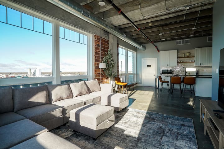 Top Of The Tower - Grand Island, NE