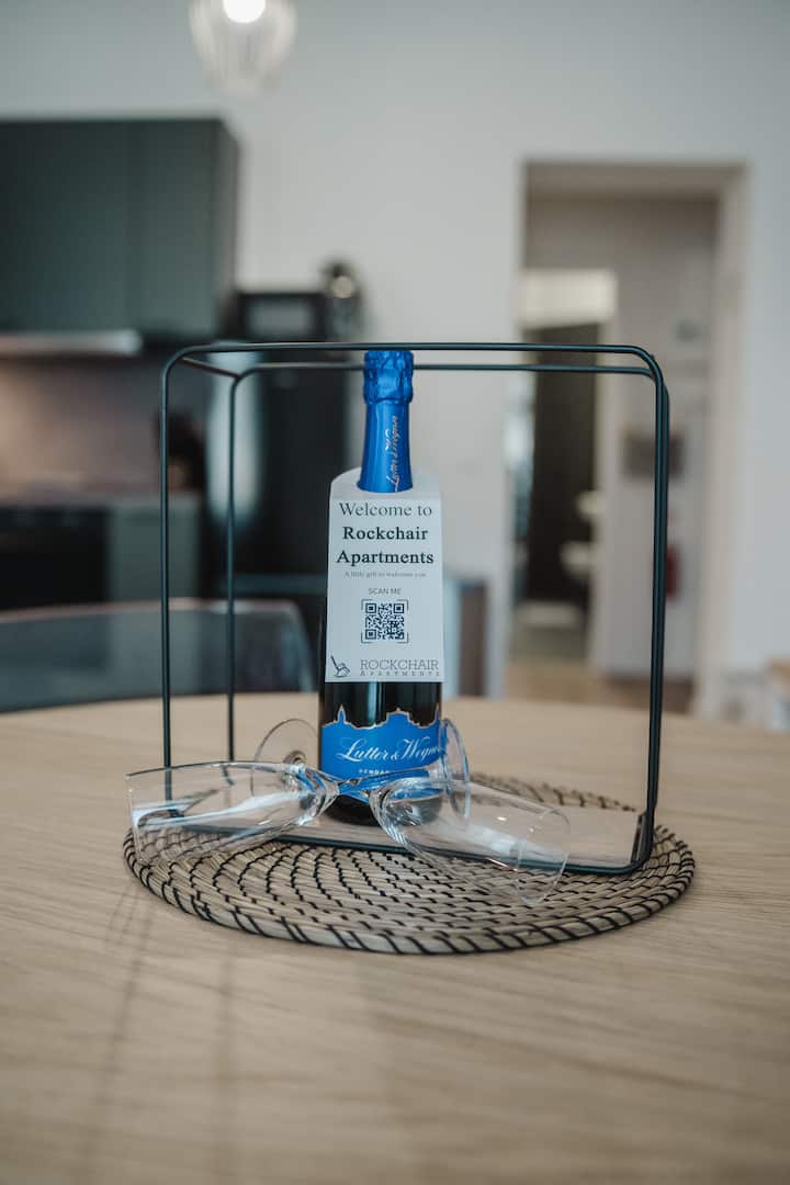 Conrad-b By Rockchair03| Cozy Apt 2 Sz New - Berlin