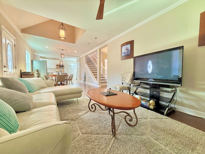 Decatur Retreat | Near Emory | Pet Friendly - Decatur, GA