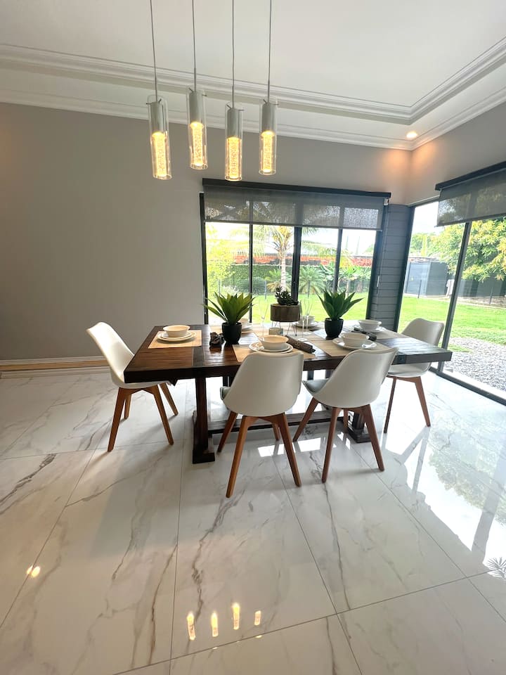 4br Villa In Prestigious Valsayn - Prime Location - Trinidad y Tobago