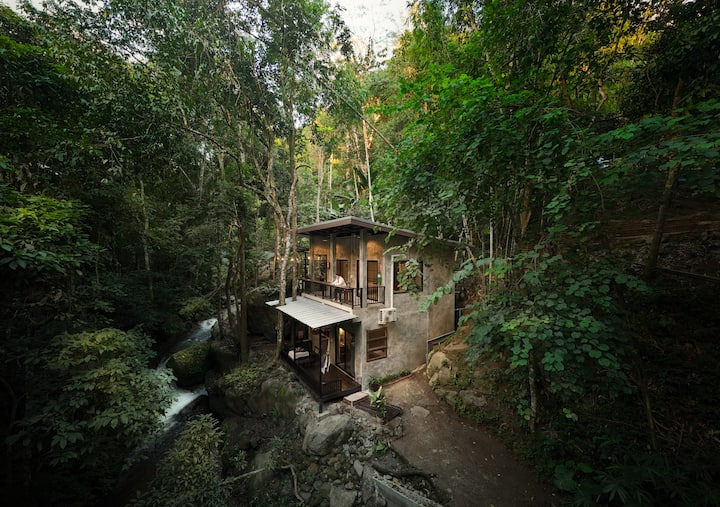 Waterfall Jungle Retreat • 2br • Nature Escape - Tailândia