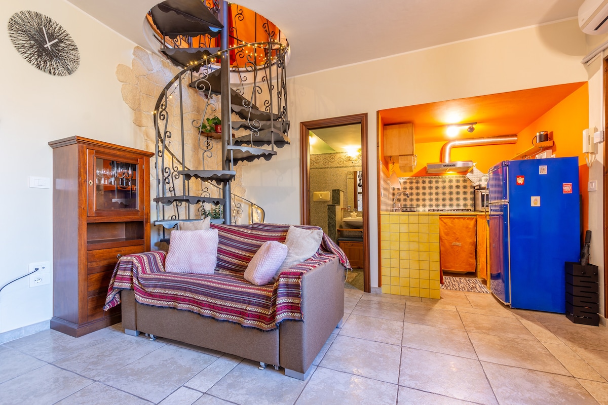 I-Host | Unique Two-Level Home in Milan - Flats for Rent in Milan ...