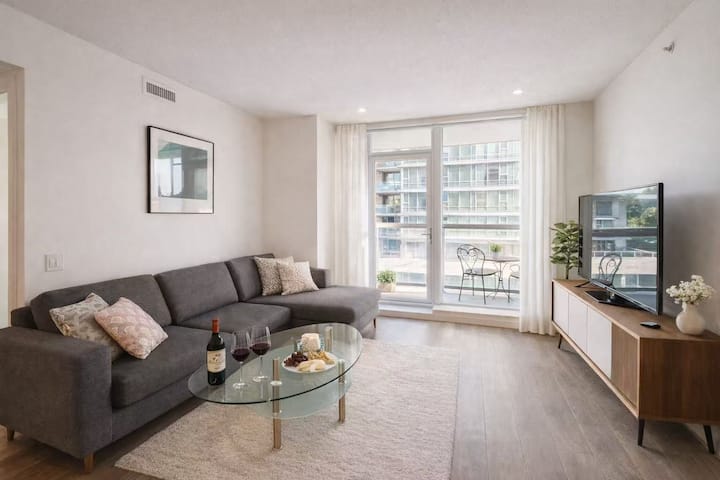 Richmond Centre New Condo - Ladner