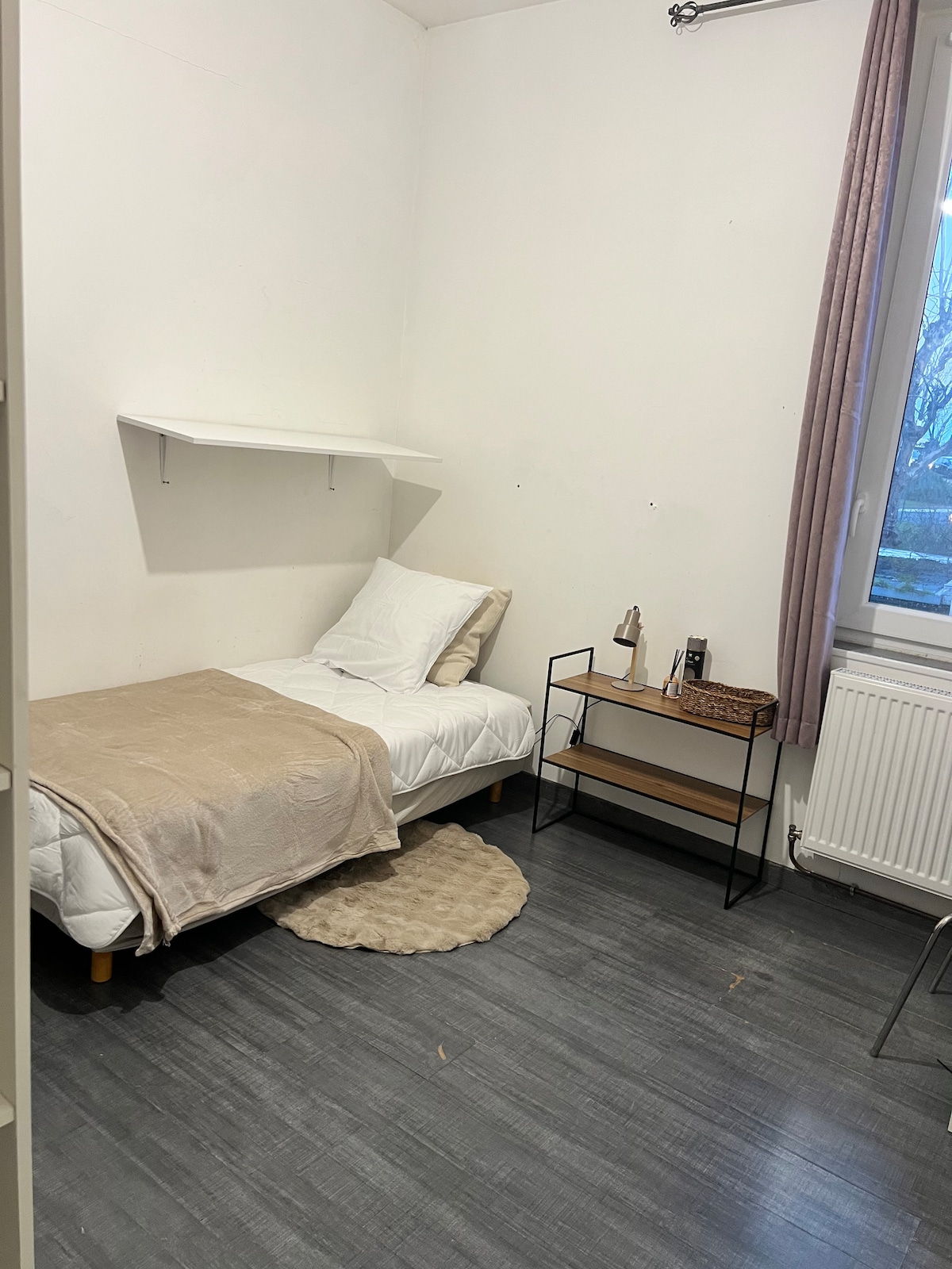 Habitación tranquila y luminosa – metro Cusset (2 min) - Departamentos ...