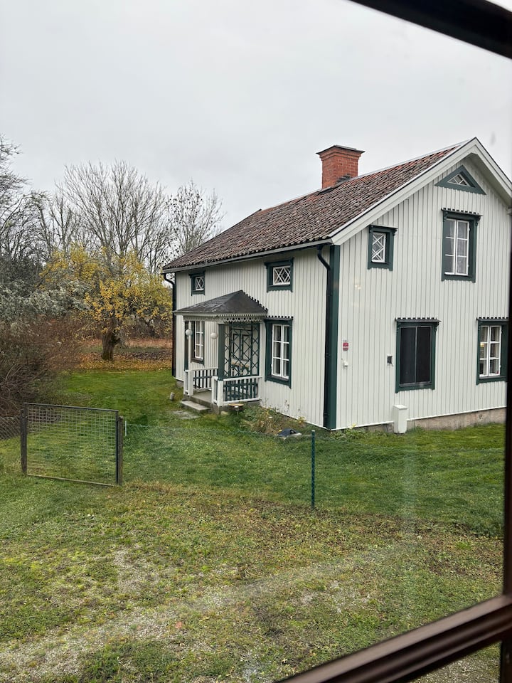 Väkommen Till Ranchen!
Mysigt Boende På Hästgård. - Enköping