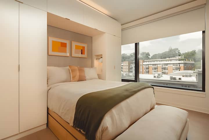 Deluxe Two Bedroom City View - Atlanta, GA