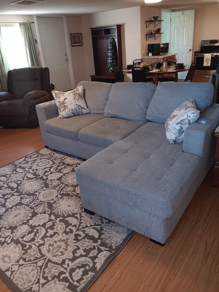 Cowlitz River Cozy Cottage - Toledo, WA