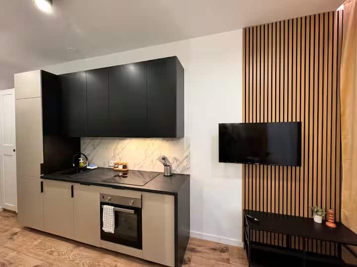 K47 Central Feather Studio - Katowice