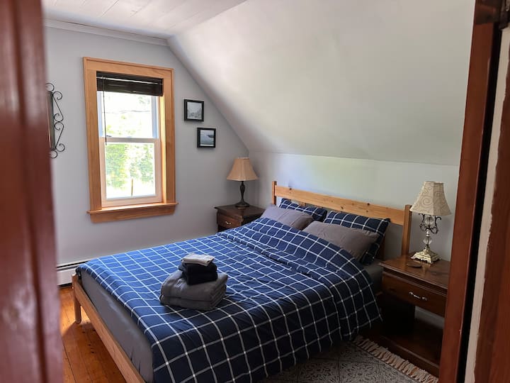 Trail Room At North River Lodge - Cape Breton Island