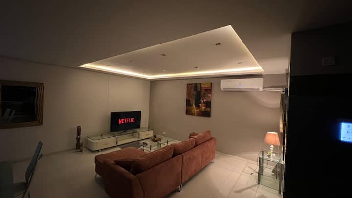 Sliema Three Bedrooms Penthouse - Valletta