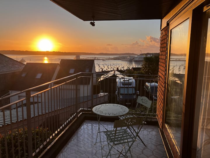 Entire Apartment With Balcony And Sea Views - St Mawes