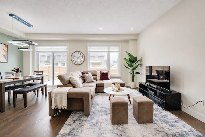 Lux 3br 3ba Home/5 Beds/sleeps 10/parking+wi-fi - London