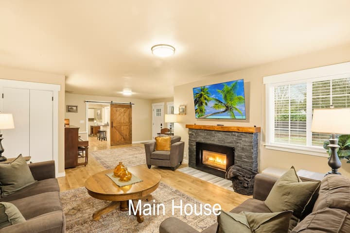 Thompson Estate (Sleeps 12) - Sedro-Woolley, WA