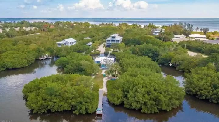 Bokeelia Landing On Jug Creek (The Main House) - Boca Grande, FL