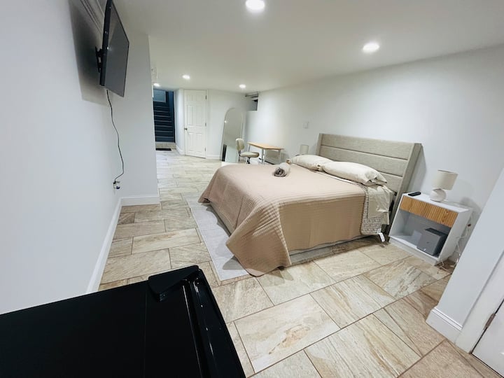 Cozy Place 1 Bed - 1 Bath, Close To Ewr Airport. - Lighthouse Hill - Staten Island NY