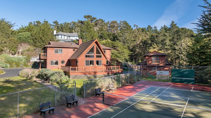 Courtside Coastal House - Dillon Beach, CA