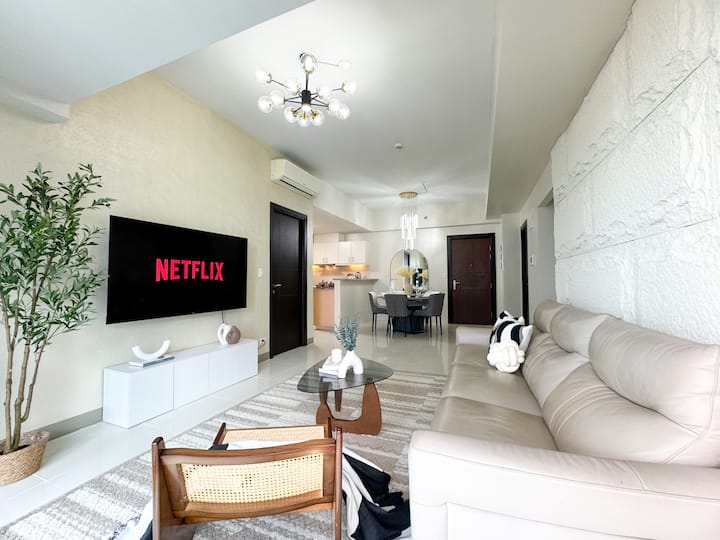 8 Beds 3br Oasis In Uptown Bgc +Freeparking - Pasig
