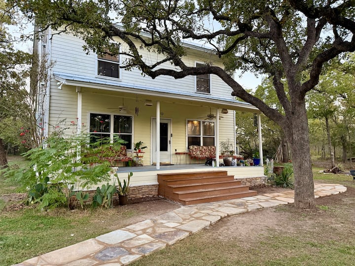 Country Bumpkin - Cedar Creek, TX