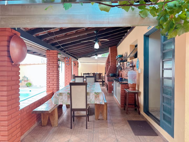 Casa Com Piscina E Churrasqueira Em Brotas - Brotas